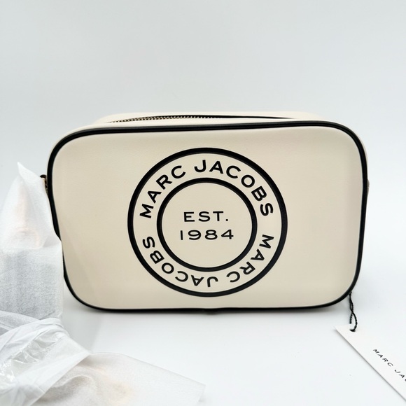 Marc Jacobs | Bags | Marc Jacobs Flash Leather Camera Crossbody Bag ...